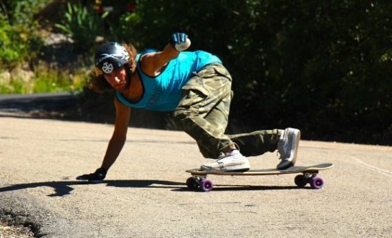 What is freeride longboarding ? The search for freedom on wheels