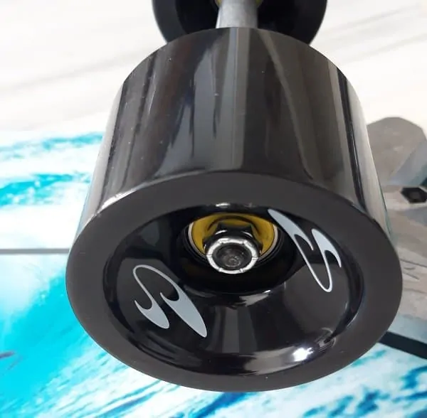 Swelltech Surfskate Review: The Ultimate Surf Trainer [2023 update]