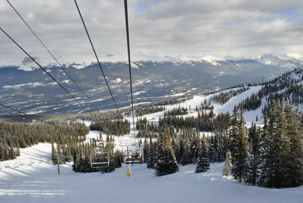 Marmot Basin, Jasper: My Experience Snowboarding There